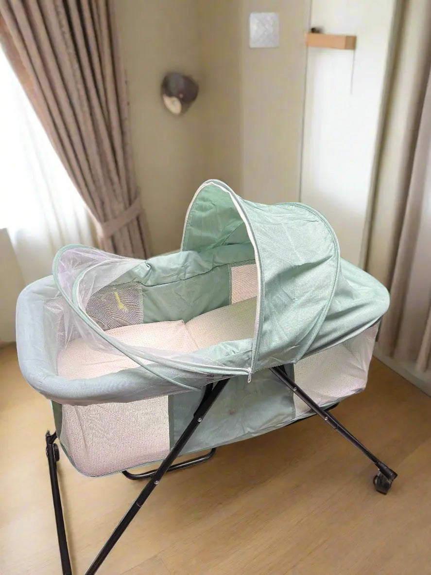 Portable Baby Bassinet or Foldable Baby Cradle with Mosquito Net ...